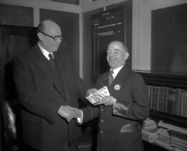 The day a bus jumped over Tower Bridge - Tower Bridge