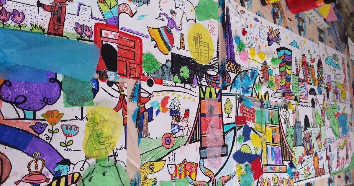 Dot-to-dot and colouring sheets - Tower Bridge